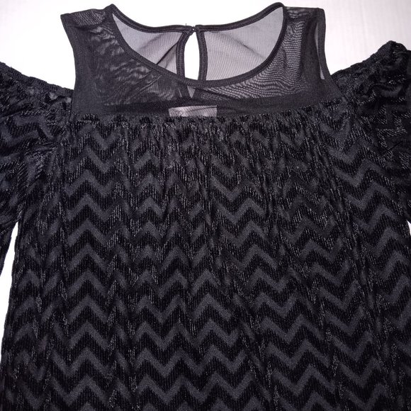 NICKIE LEW | Tops | Nickie Lew Womens Cold Shoulder Sheer Top | Poshmark